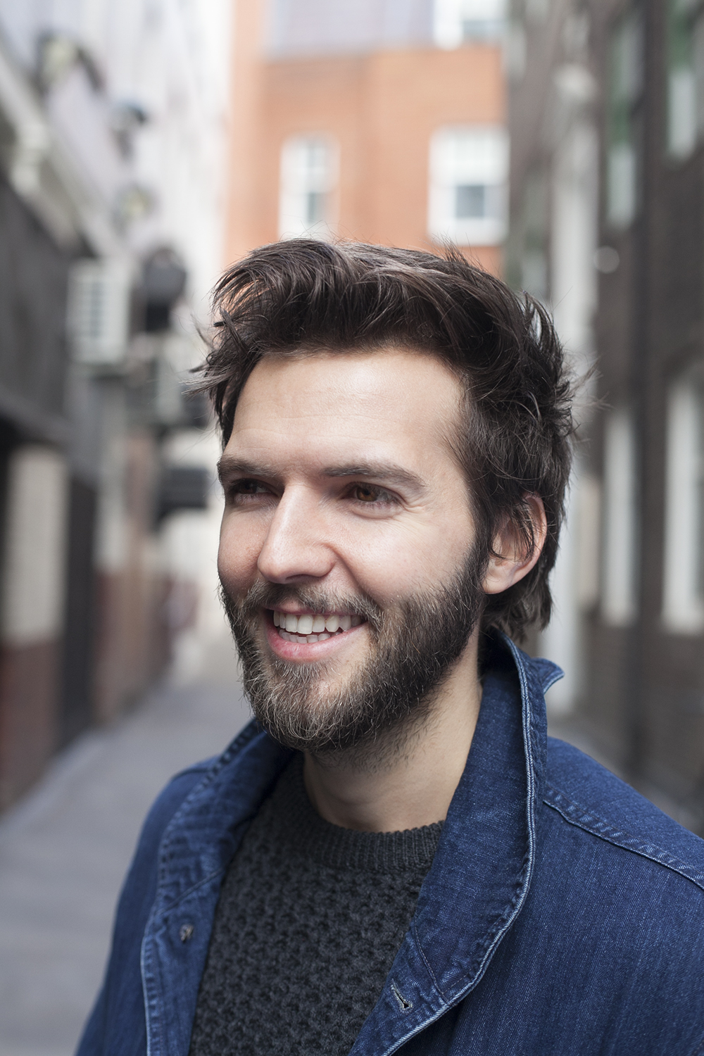 Guy Burnet – from Hollyoaks to Hollywood - The Glass Magazine