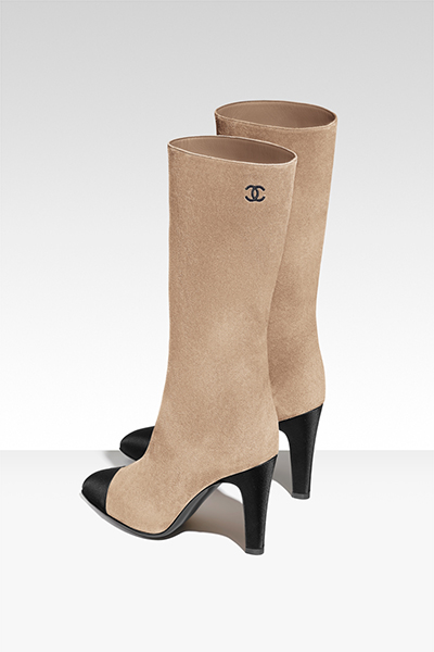 The new Chanel two-tone boot is debuted - The Glass Magazine