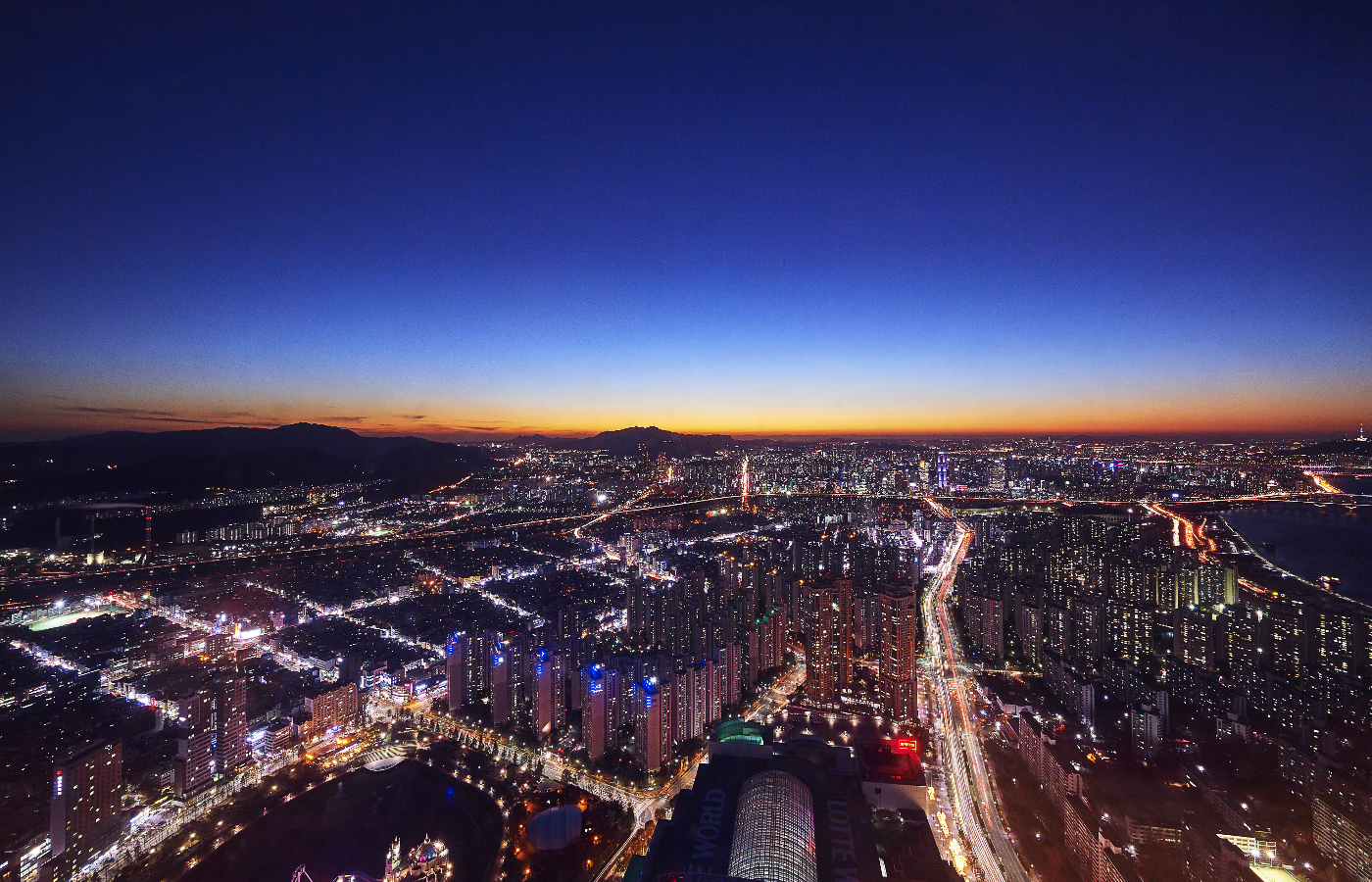 Glass stays at the Signiel Seoul, a Korean castle in the clouds - The ...