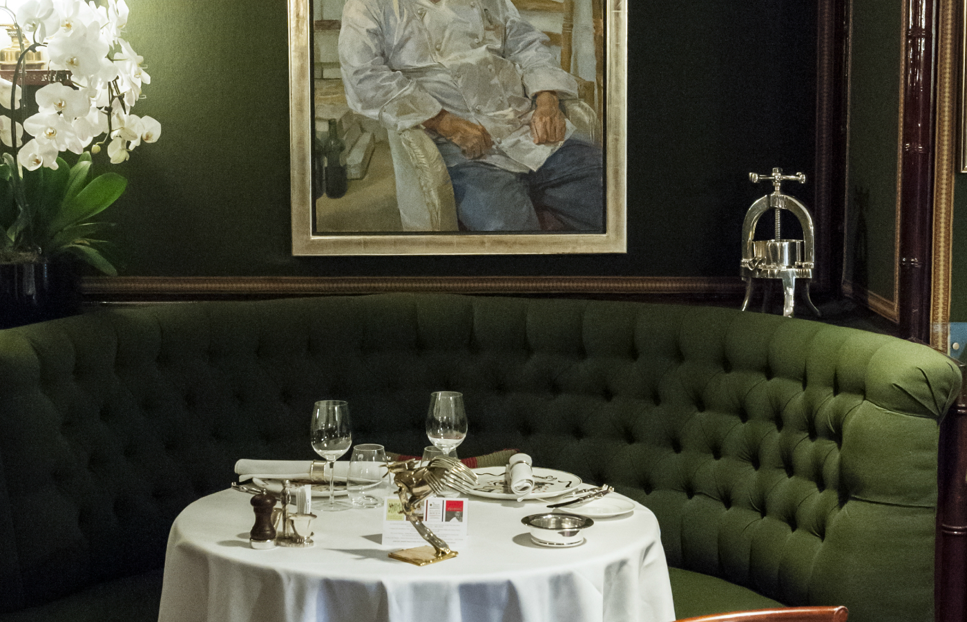 Michel Roux Jr’s two-Michelin-starred restaurant Le Gavroche will ...
