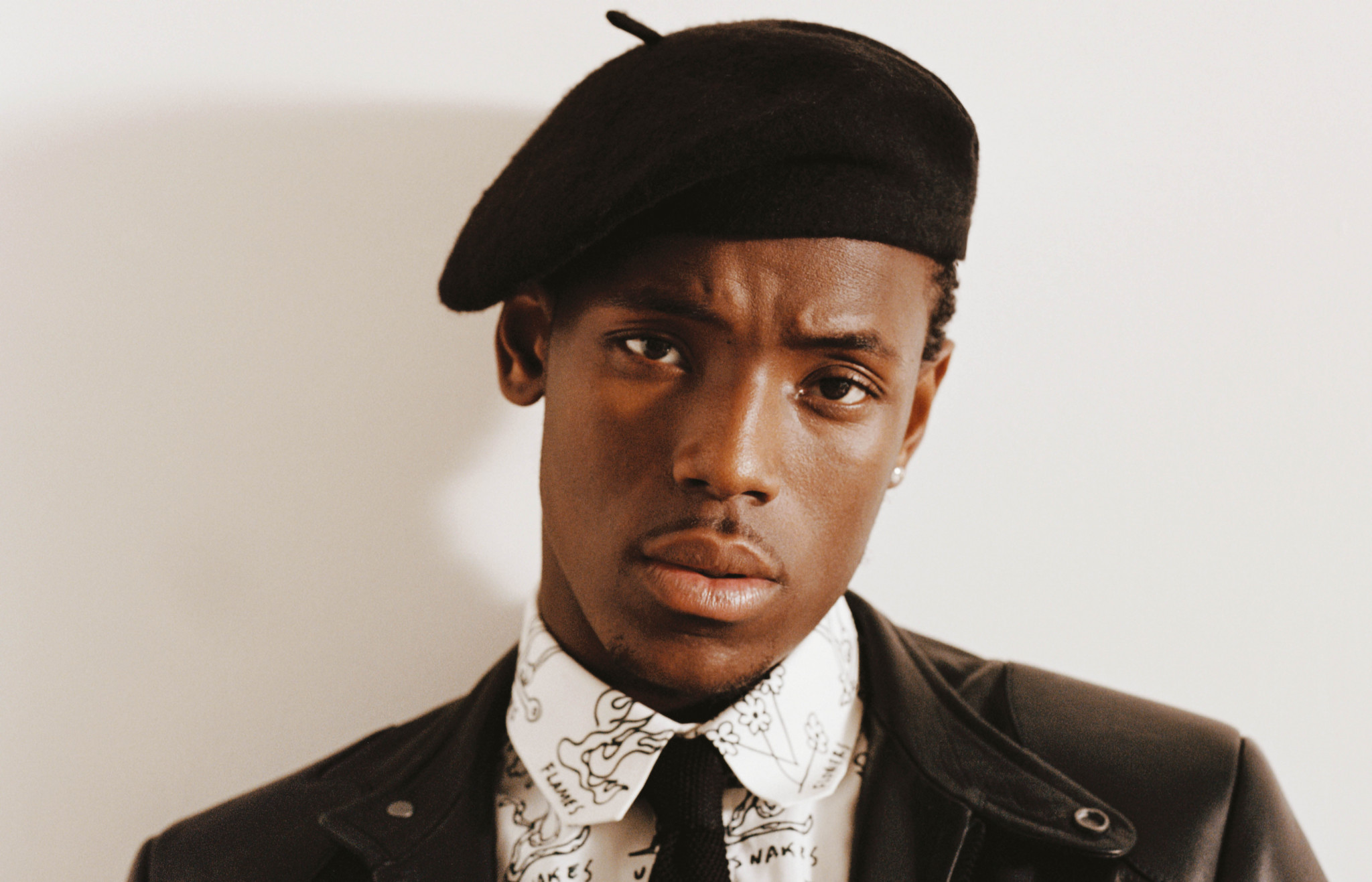 Glass speaks to British actor Michael Ward - The Glass Magazine