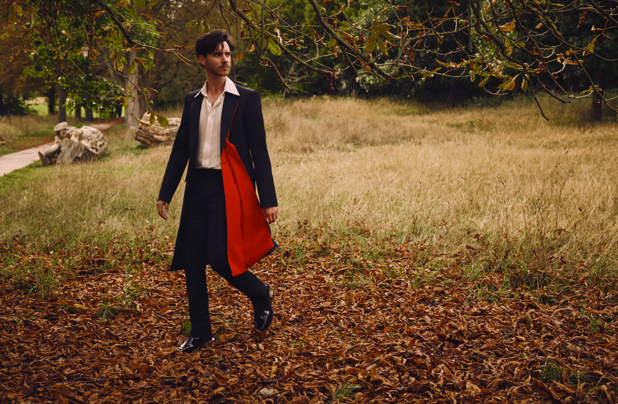 Brave New World actor Harry Lloyd speaks to Glass - The Glass Magazine