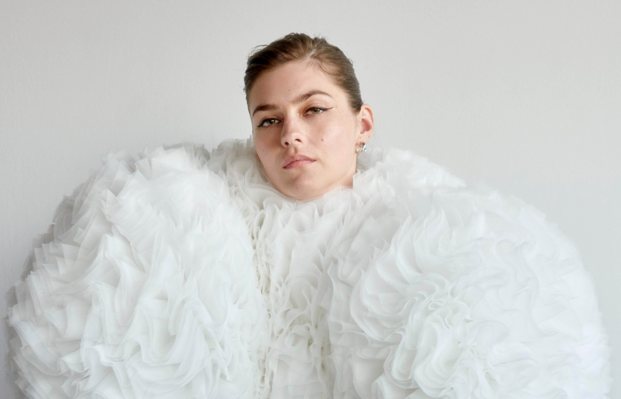 Glass meets British actor Amber Anderson - The Glass Magazine