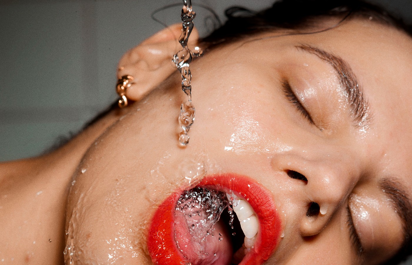 Glass presents beauty story Wet by Cat Howard and Matthew Shave - The Glass Magazine