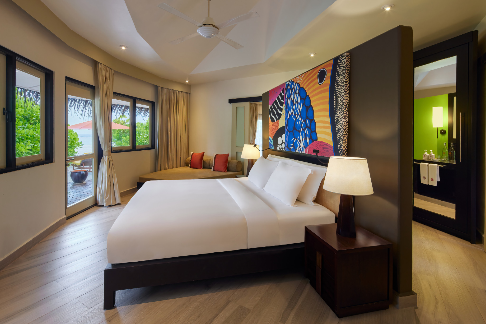 Glass gets that castaway feeling but with a luxury twist, Maldives ...