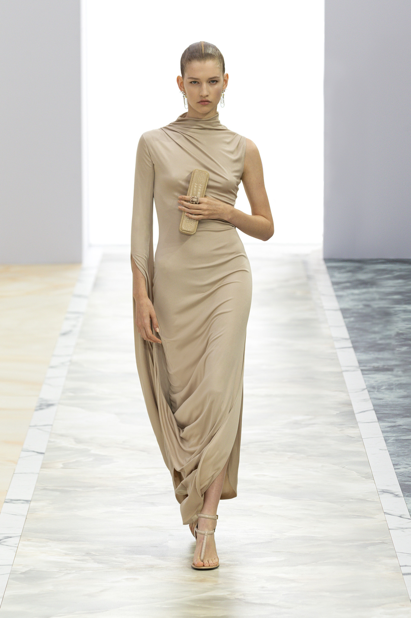 PFW AW23 Couture: Fendi - The Glass Magazine