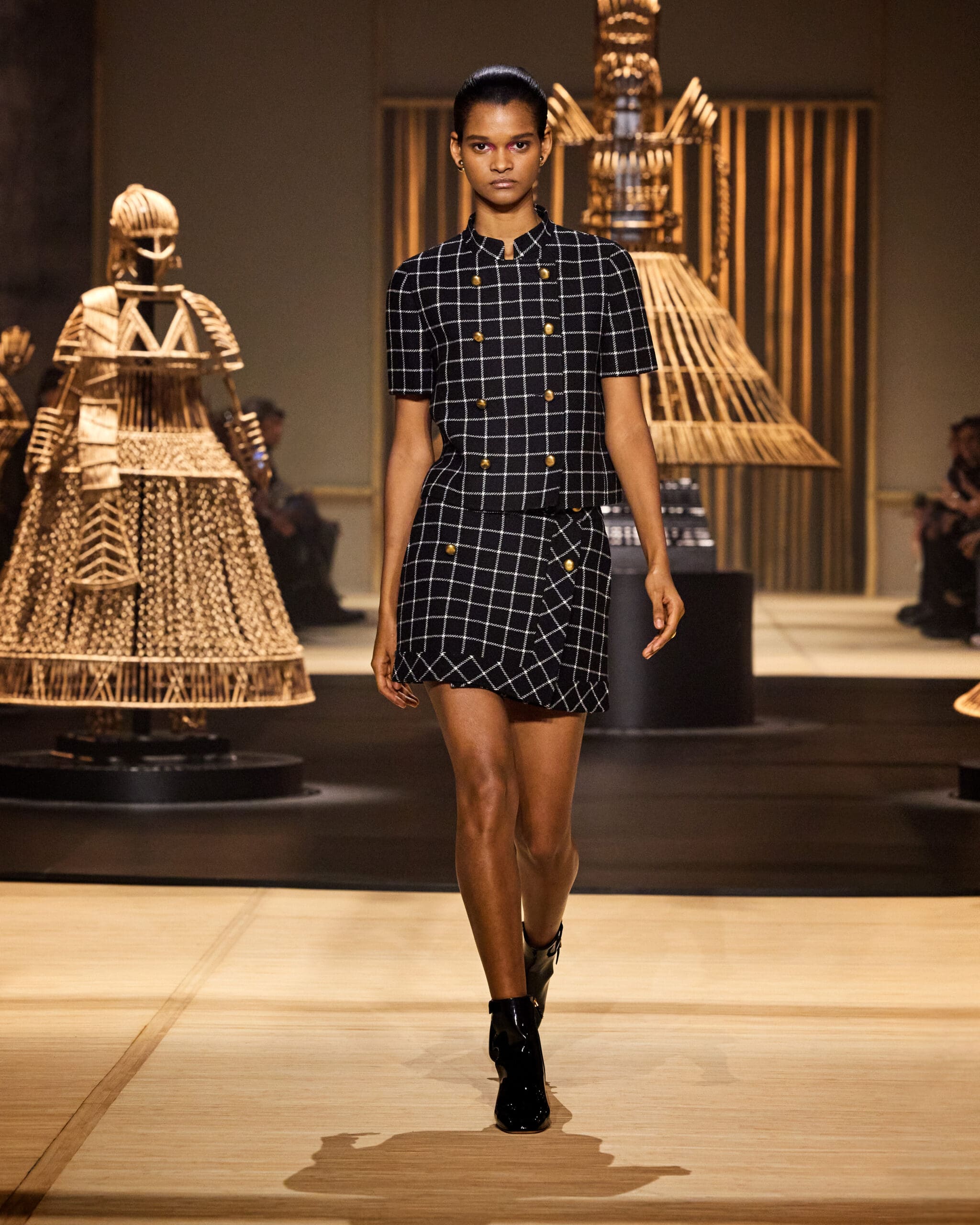 PFW AW24: Dior - The Glass Magazine