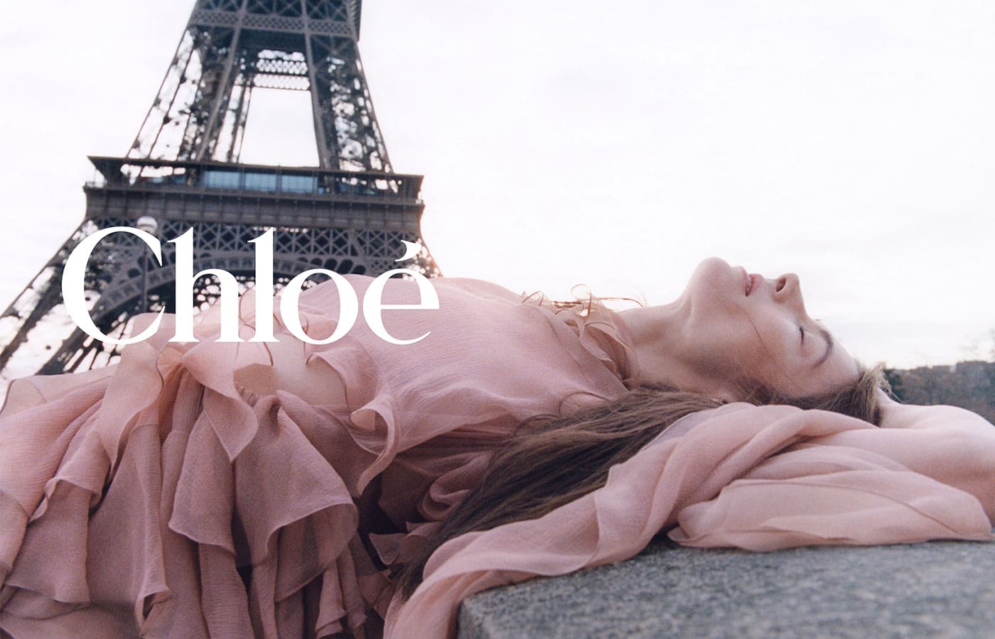 Chloé takes over Paris for its Autumn 2024 campaign - The Glass Magazine