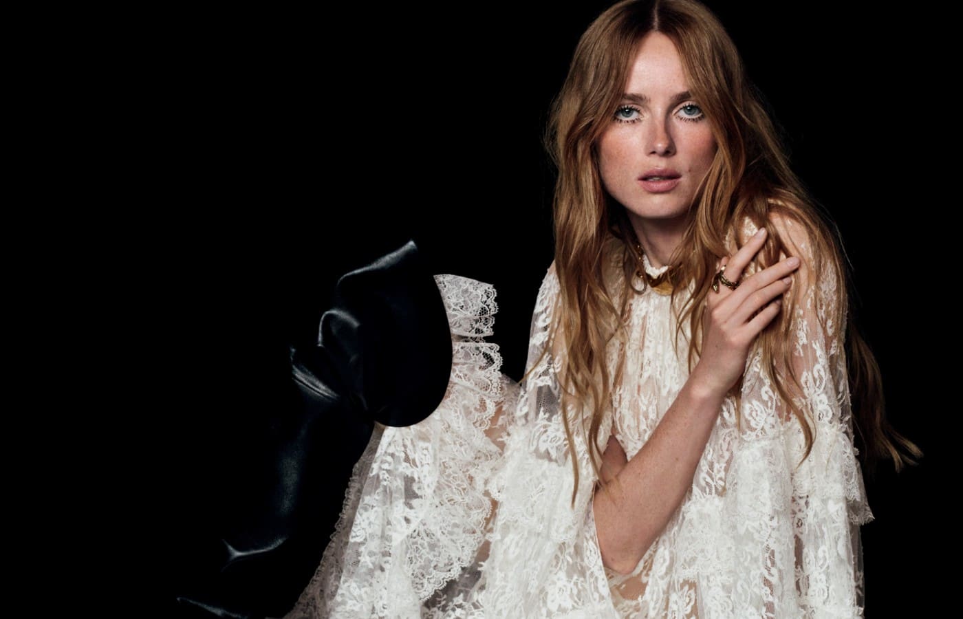 Chloé unveils it’s intimate AW24 campaign - The Glass Magazine