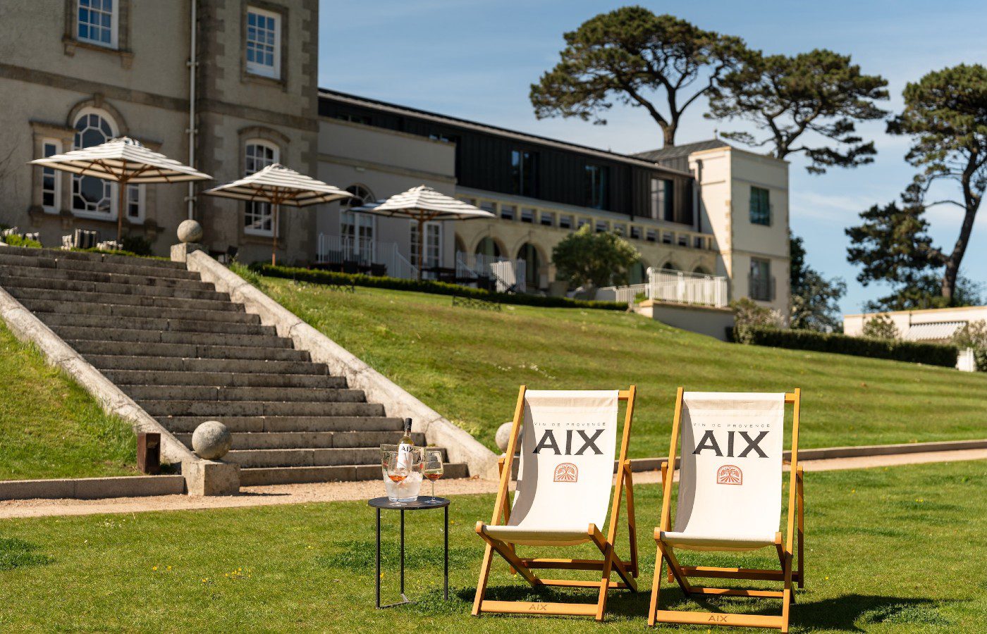 AIX Rosé arrives at Fowey Hall for the summer - The Glass Magazine