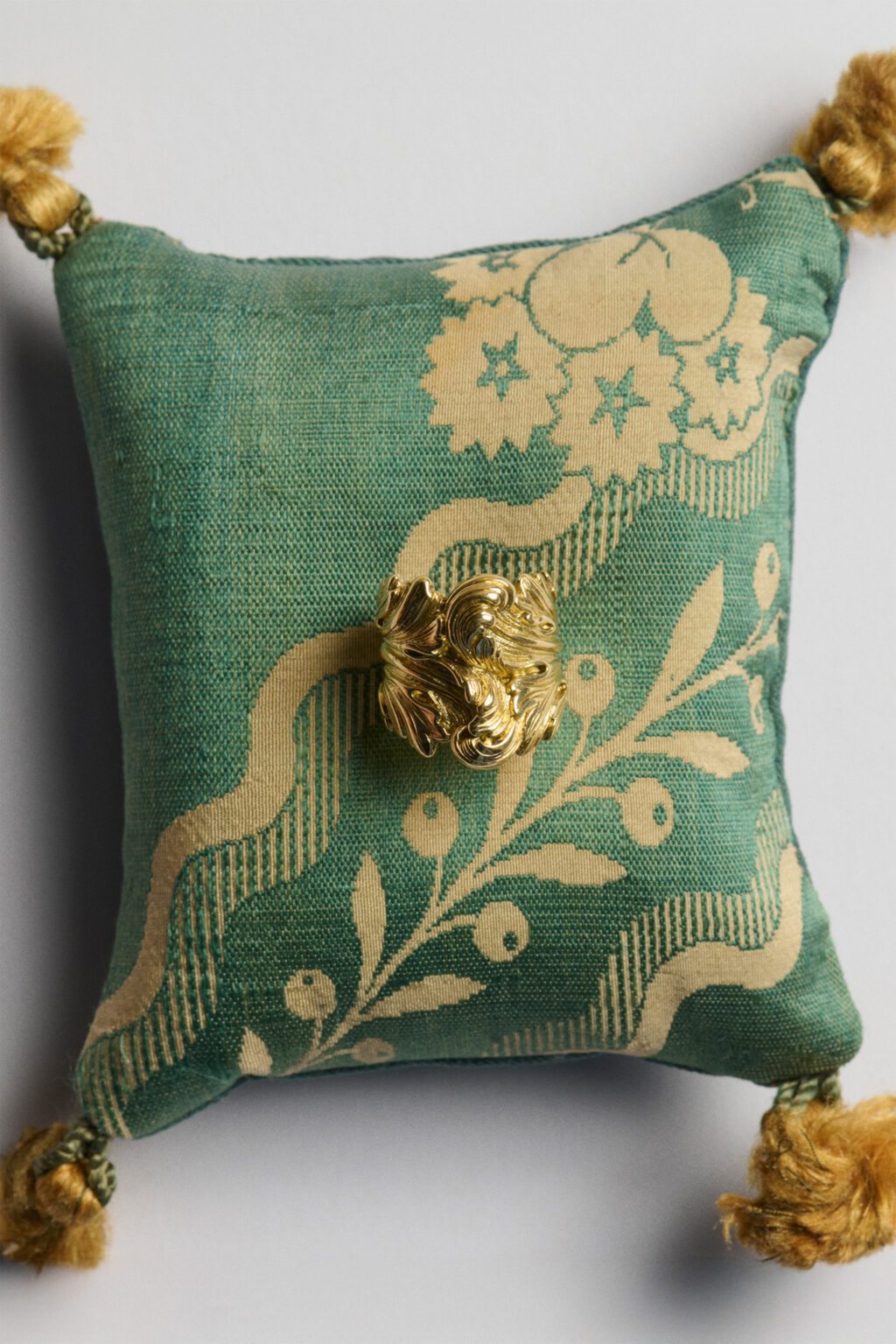 The JW Anderson AW26 Lookbook Brings Craft to Life - The Glass Magazine