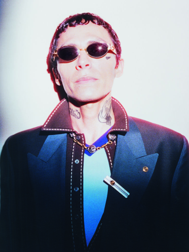 Intimacy Lead Versace’s Spring/ Summer 2026 Eyewear Campaign - The ...